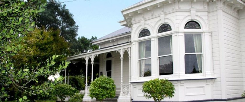 Book Online – Archer House